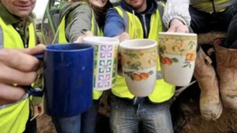 Builders Tea - What Is It, the History and How to Make It